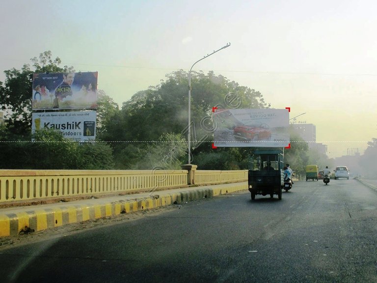 Billboard in Nehru Bridge,Ahmedabad at On Nehru Bridge Adjoining |10xmt