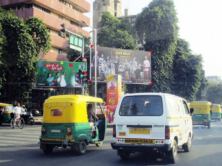 Unipole in Ashram Road,Ahmedabad at On Ashram Road Going Towards |10xmt